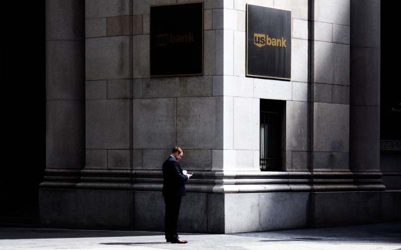 Major Banks Plan to Shut Down Certain Branches, Including Bank of ...
